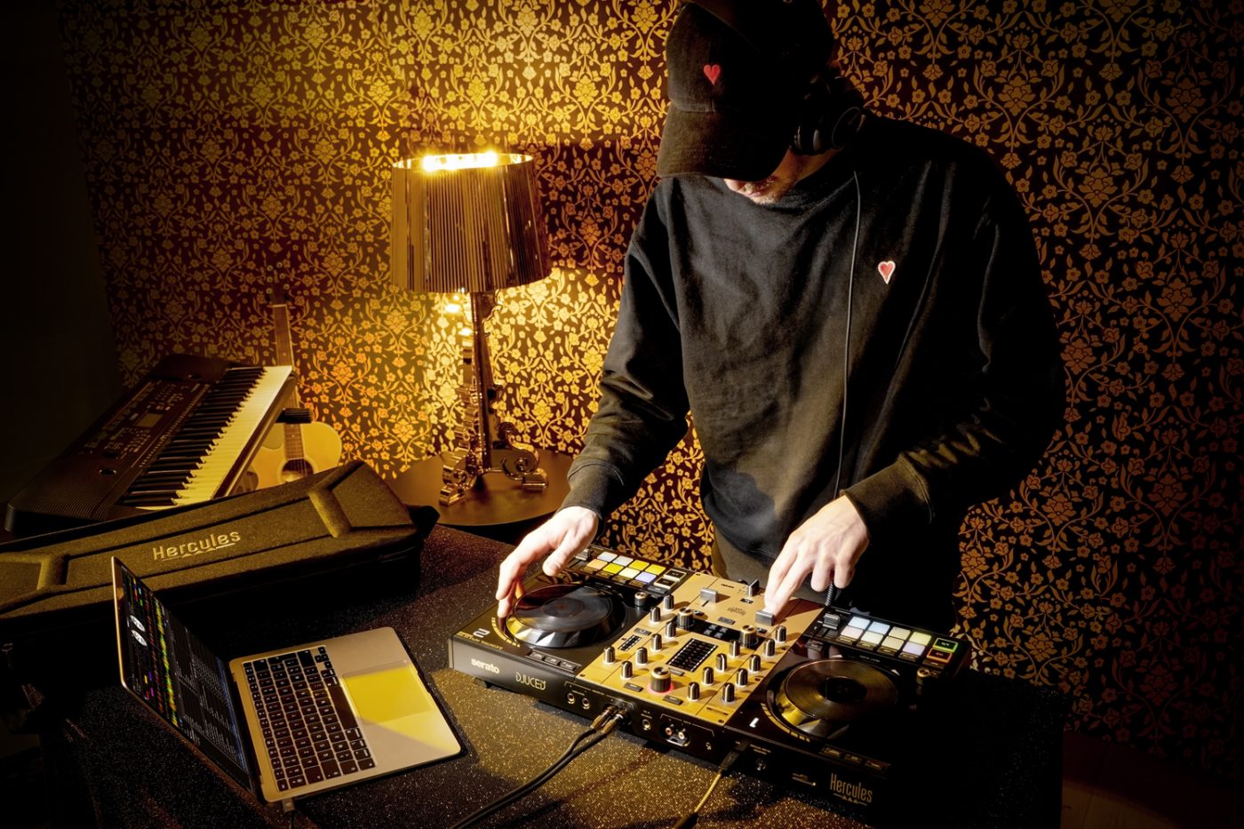 DJCONTROL INPULSE 500 GOLD EDITION: a limited-edition controller with ...